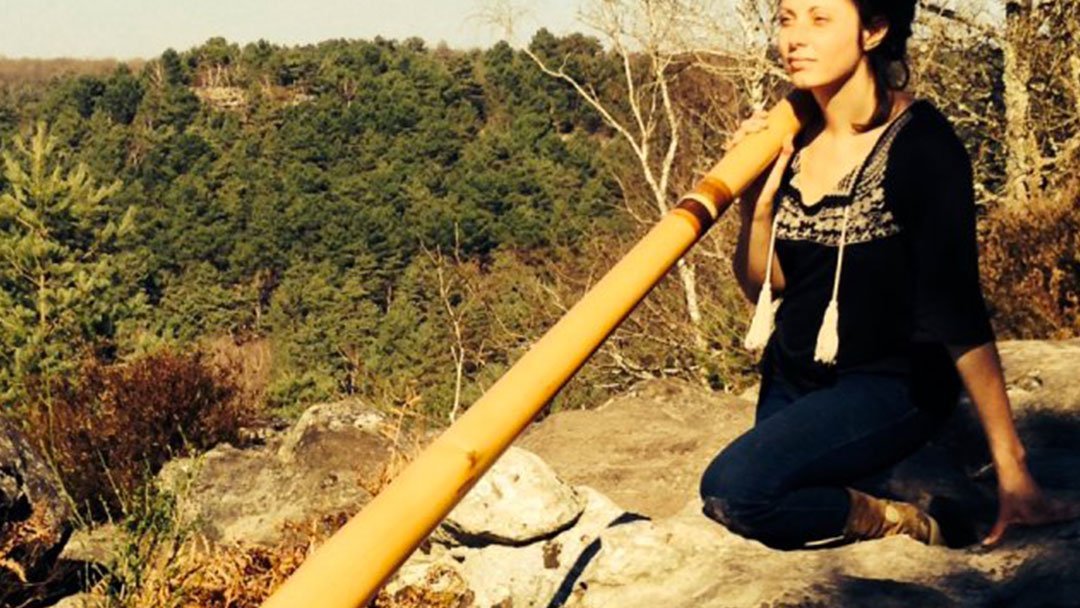 Les femmes aussi jouent du didgeridoo, hommage à 5 d’entre elles - Wakademy